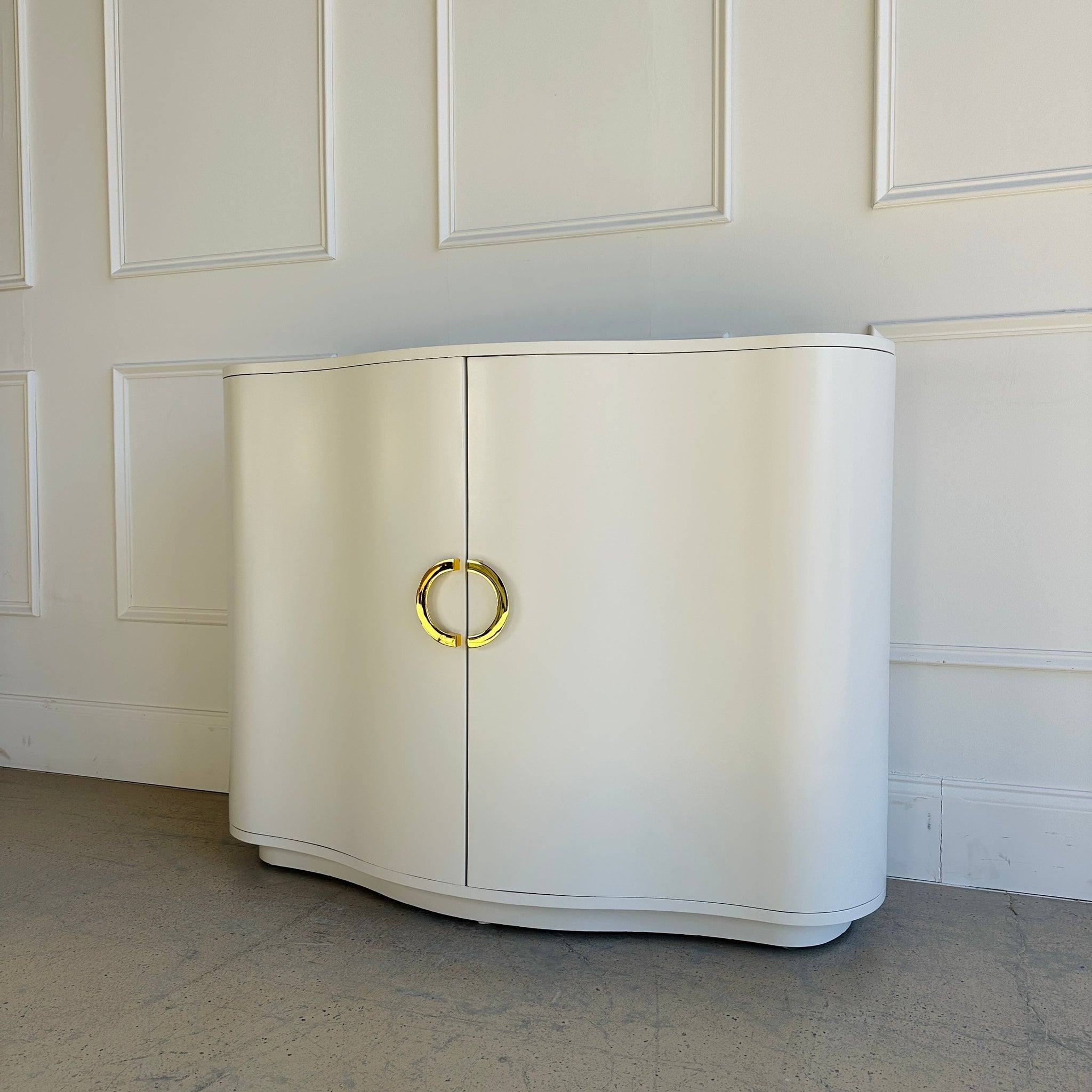 Highland House Jules Cabinet in Creamy White – Good Bones Furniture